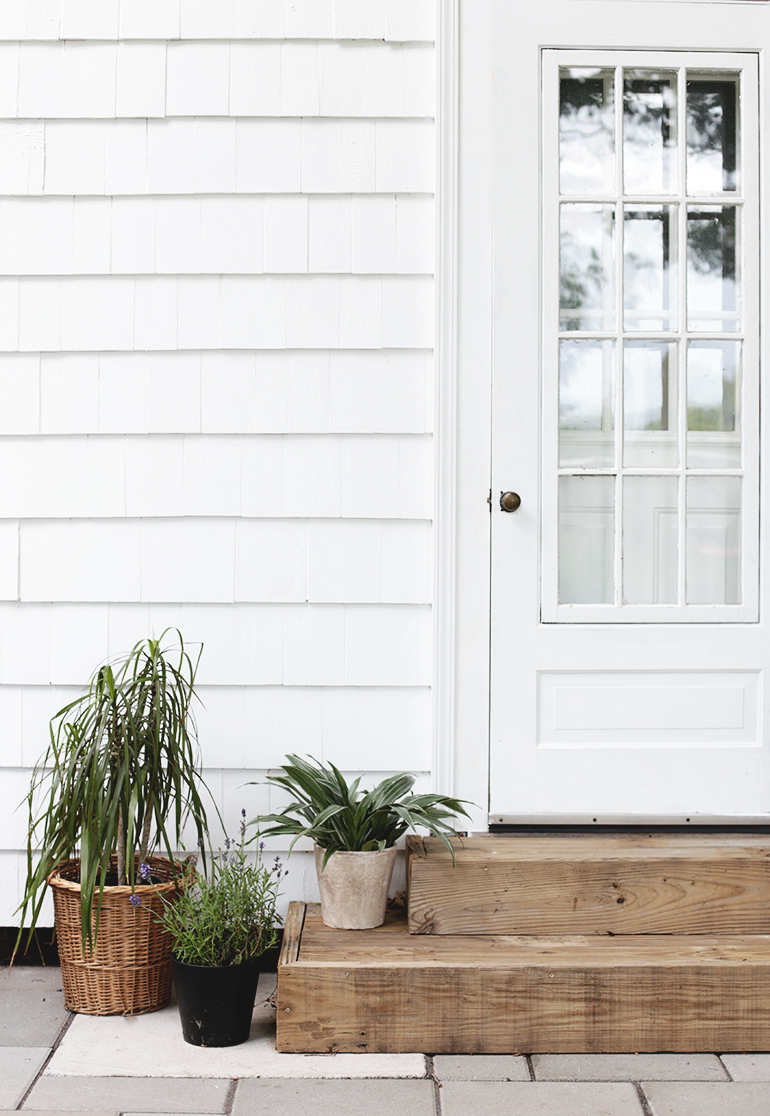 How to Build Outdoor Wood Steps