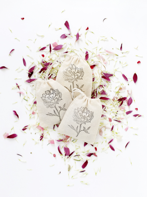DIY Fresh Floral Confetti - The Merrythought