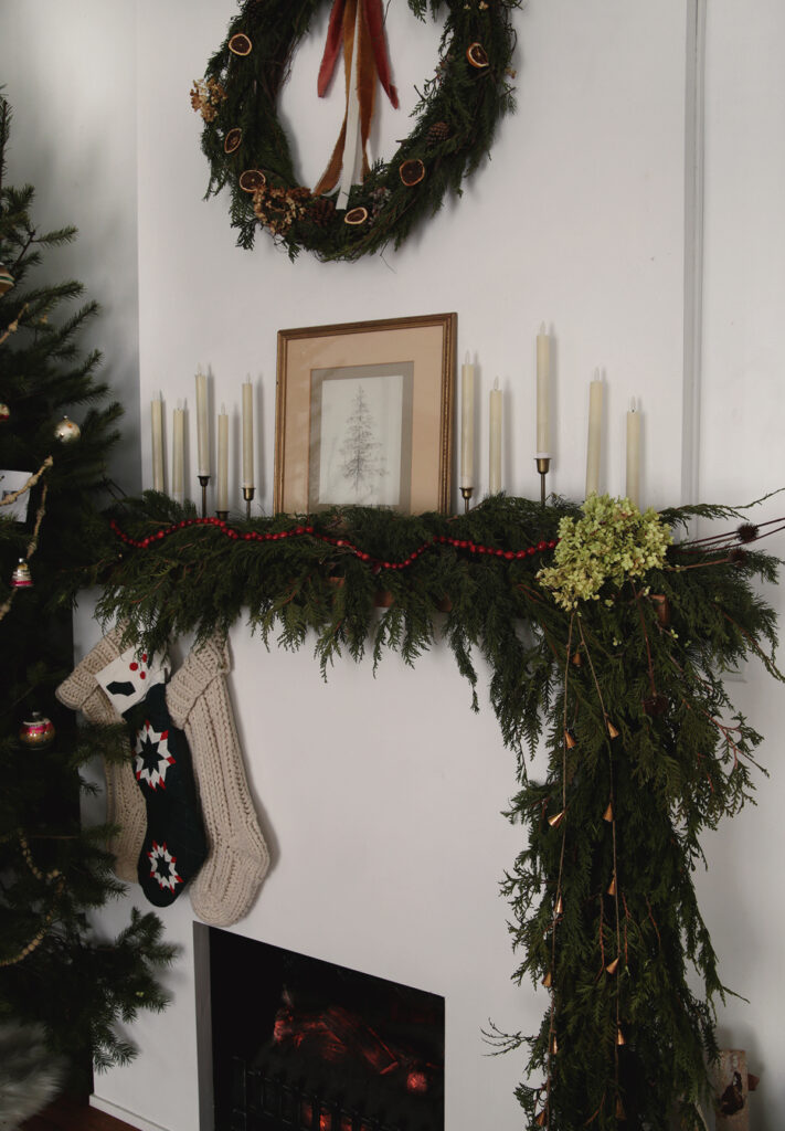 How to Make a DIY Cranberry Garland