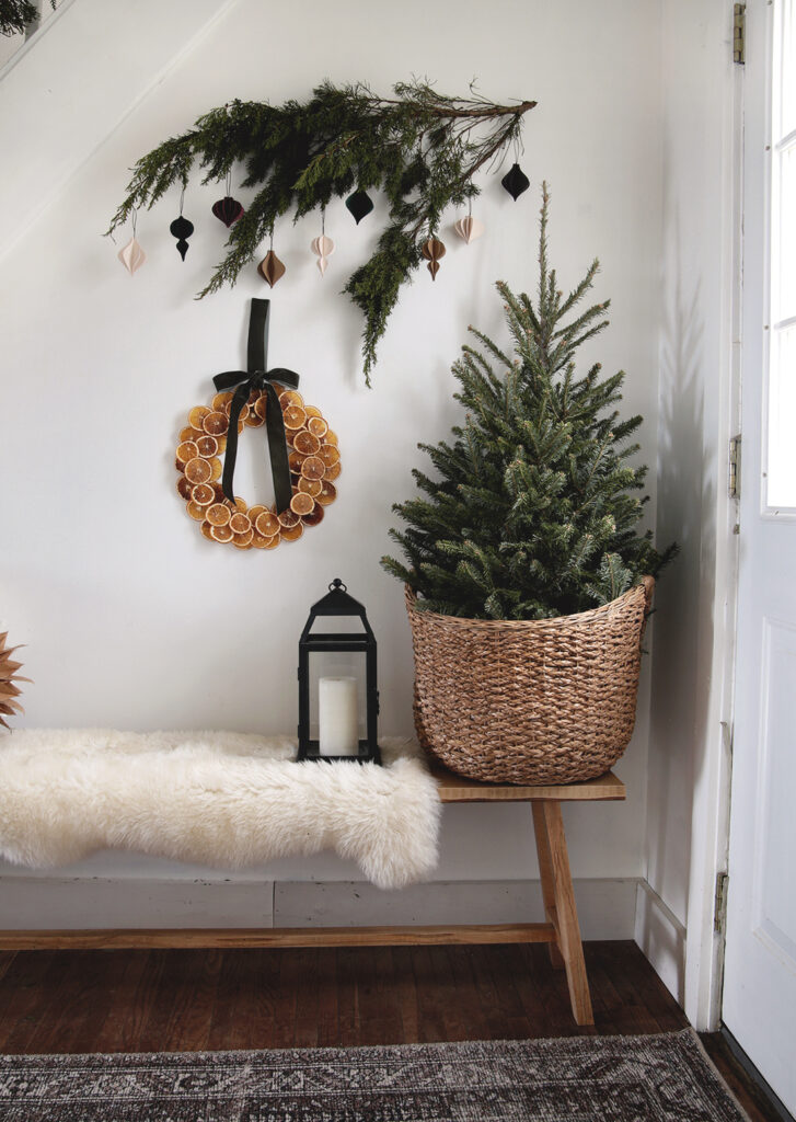 How to make a diy dried orange wreath | Craft Thoughts