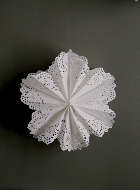 How to Make DIY Paper Doily Snowflakes