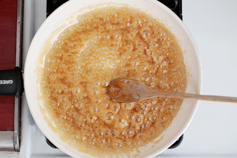 How to make Maple Sugar - The Merrythought