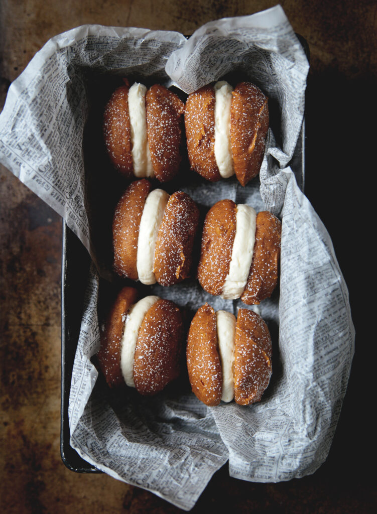 Pumpkin whoopie pies with maple cream filling | Craft Thoughts
