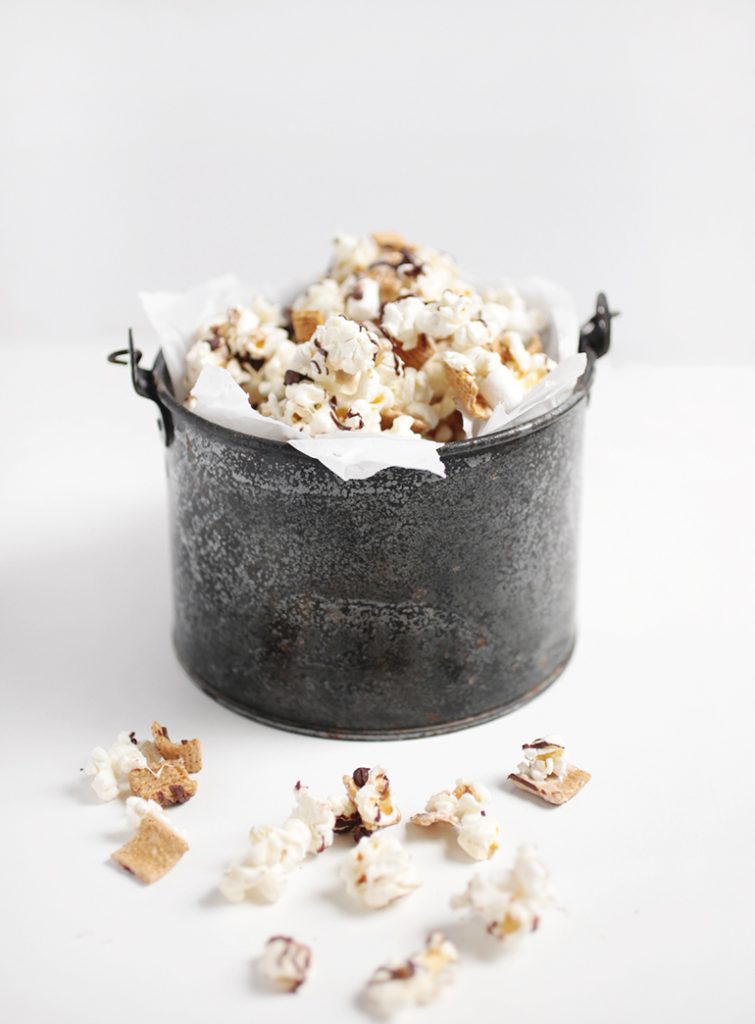 S'mores Popcorn Recipe - How to Make S'mores Popcorn