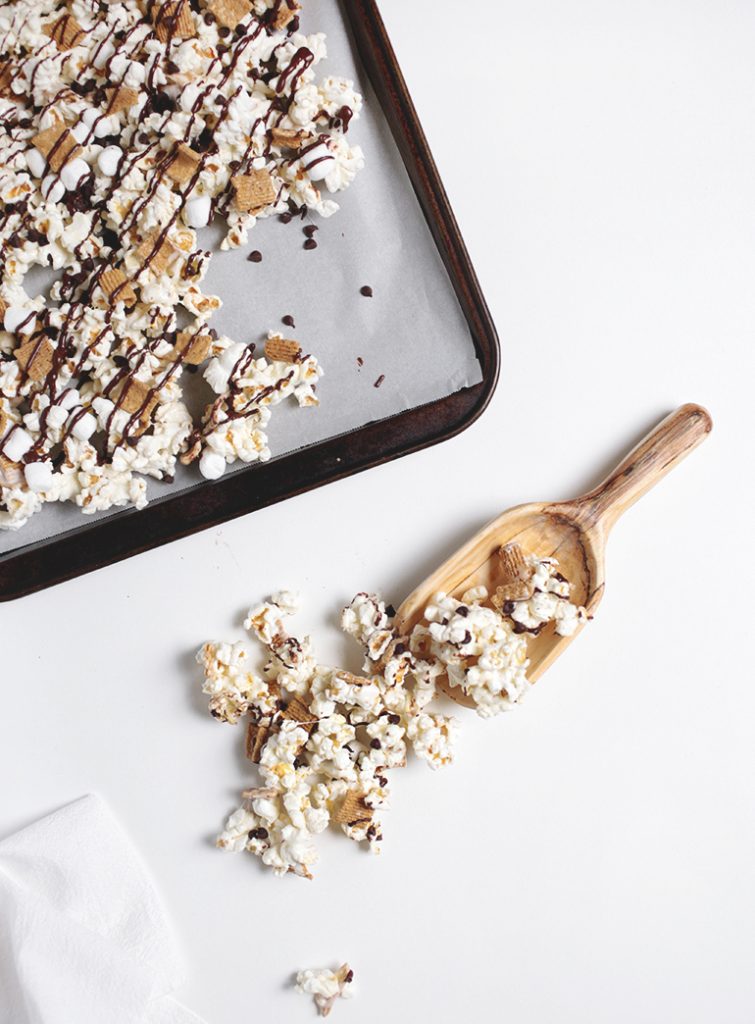 S'mores Popcorn Recipe - How to Make S'mores Popcorn