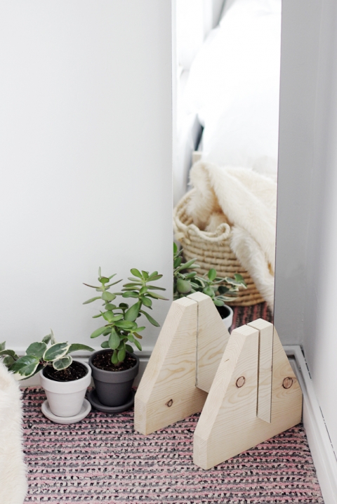 DIY Minimal Floor Mirror - The Merrythought