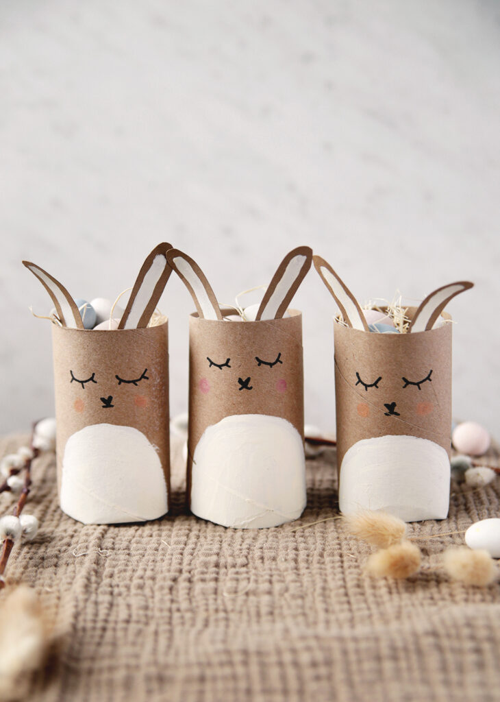 How to Make a DIY Toilet Paper Roll Bunny